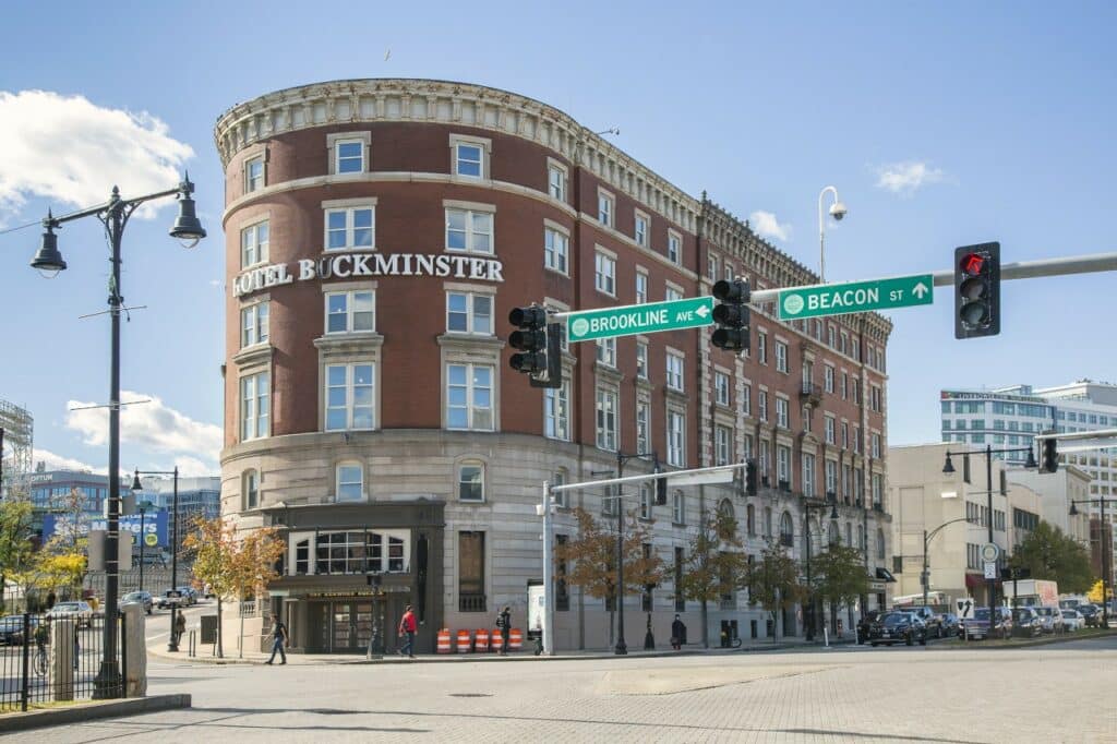 IQHQ Proposes 461K SF Lab Project in Kenmore Square - Banker & Tradesman